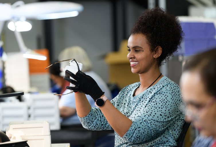 Optician Careers | National Vision